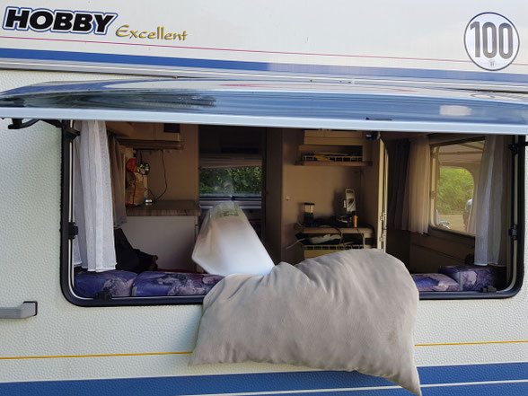 Mobiles Segelboot auf dem Autodach oder beim Camping transportieren ...