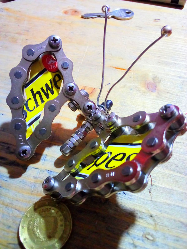 Unique handmade Bicycle chain art work - swisstrailbell® meets bicycle ...