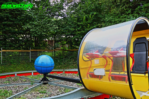 Luna Loop - Affen & Vogelpark Eckenhagen - Infos, Bilder & Technische Daten zum Fahrgeschäft ...