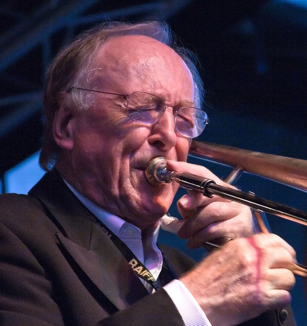 Donald Christopher Barber 17.04.1930 - 02.03.2021 - chris-barbers Webseite!