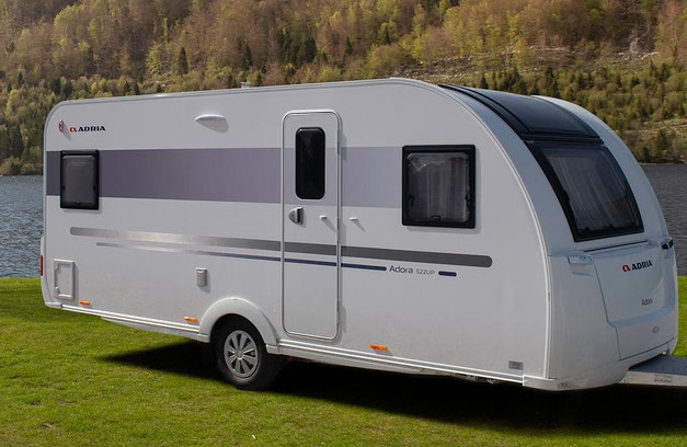 Grosser Wohnwagen mit vorzelt - zimmerei-freis Webseite!