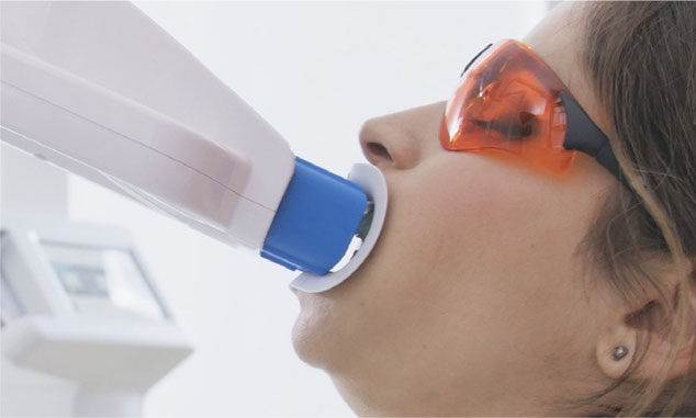 Bleaching mit Fläsh. - Praxis Dr. Jakob - Ihr Zahnarzt in Hamburg!