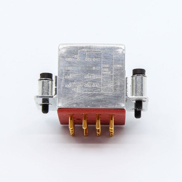 Relais LEACH, Relaissockel und weitere Stromverteiler bei uns - IC ...