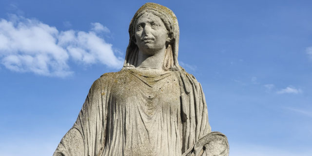 The Bona Dea Scandal: How a women's only event almost destroyed Julius ...