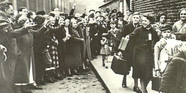 Operation Pied Piper: the mass evacuation of Britain's children during ...
