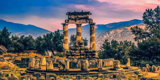 Ancient Greece's most famous oracle: The Oracle of Delphi - History Skills