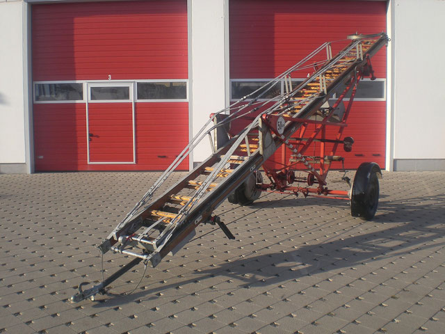 Anhängeleiter 12 (AL 12) - Freiwillige Feuerwehr Frei-Laubersheim
