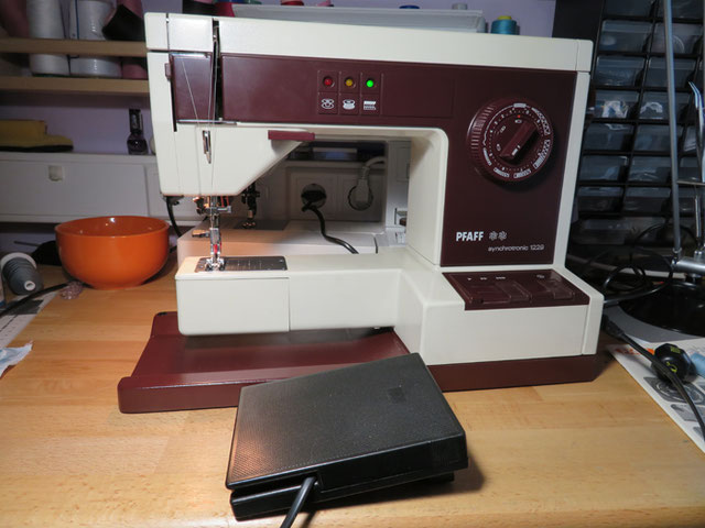 Pfaff synchotronic 1229 - naeherin-von-avalons Webseite!