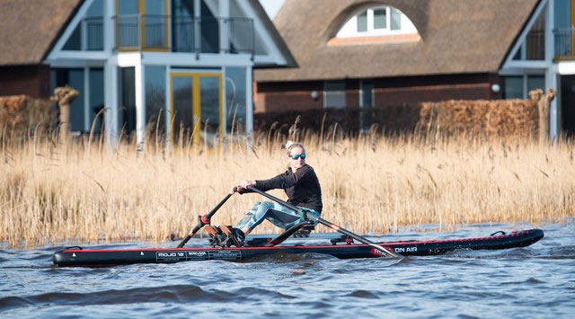 ROWonAIR®: aufblasbares SUP rudern, Skiff, Sport-Ruderboot testen ...