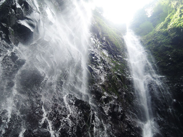 Misawa Falls 三沢大滝 - impressivejapan ページ！