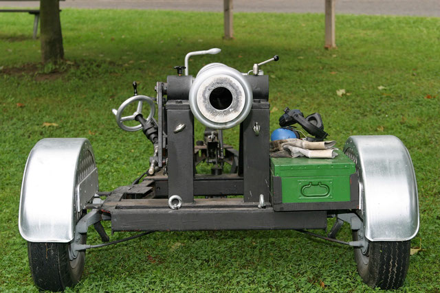 Breech-Loading Cannons - Hermann Salutkanonen - Exklusive Böllerkanonen