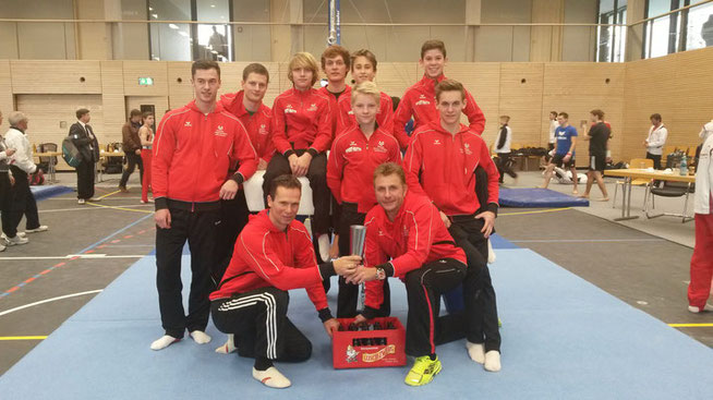 Sieg im Saisonfinale der Landesliga Mannschaft im Kunstturnen vom TSV ...