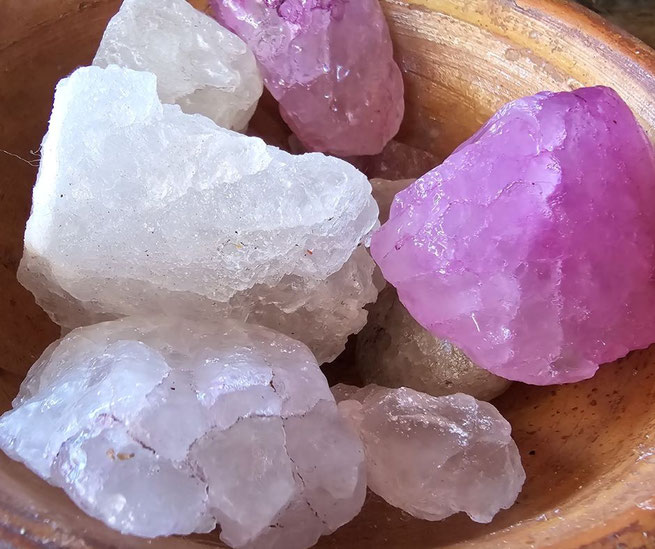 The mysterious 'sun stone' that helped the Vikings reach America - History Skills