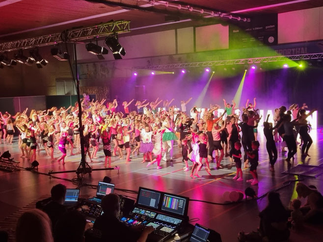 Welkom bij Dance Studio Janien - De website van dancestudiojanien1!