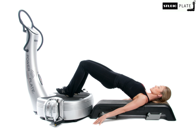 Vežba za zadnjicu - most na Power Plate-u - Najefikasniji treninzi u ...