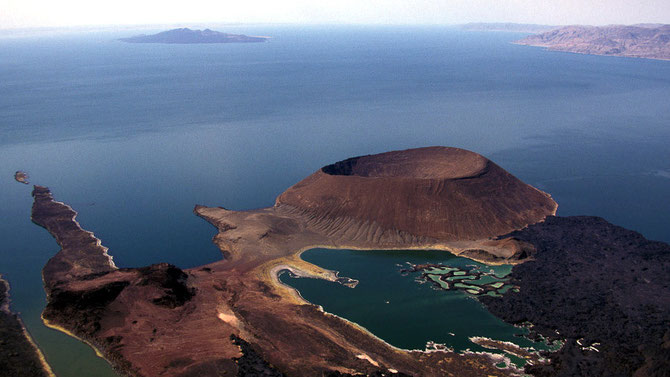 Lago Turkana - Vacanze e Turismo in Kenya - Viaggio attraverso il Kenya