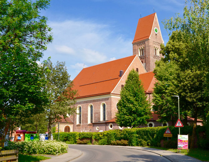 Kirchen und Kapellen in Buchloe - Pfarreiengemeinschaft Buchloe