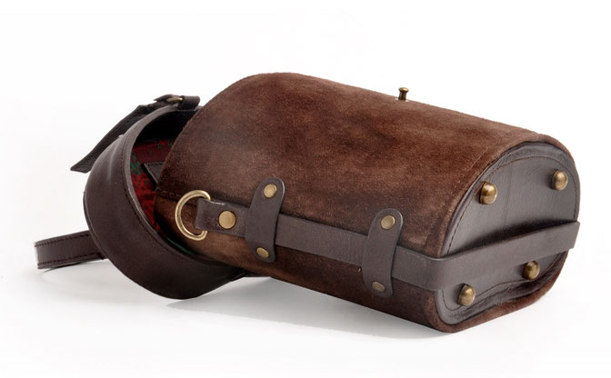 - Frida - - OSTWALD . Manufaktur für edle Ledertaschen