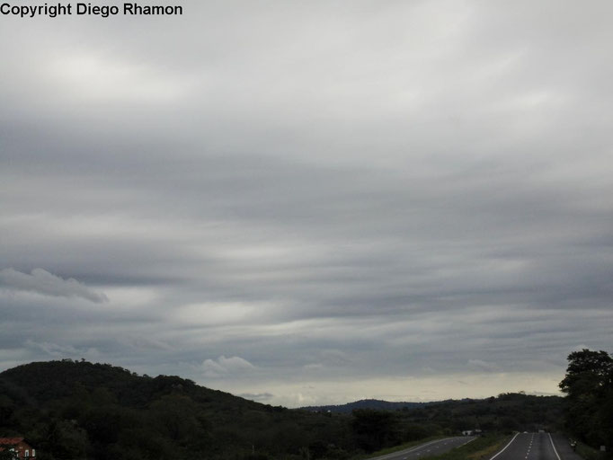 Altostratus - Tudo sobre fenômenos atmosféricos - conceitos, fotos e vídeos