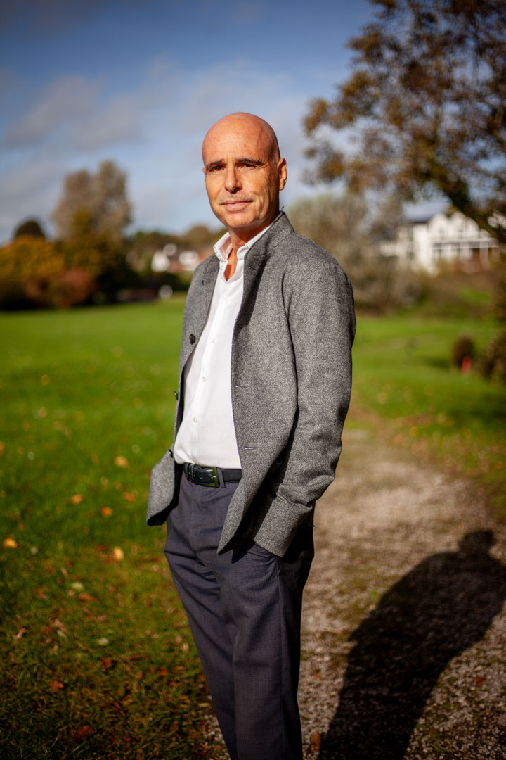 Contact - Pascal de Sutter