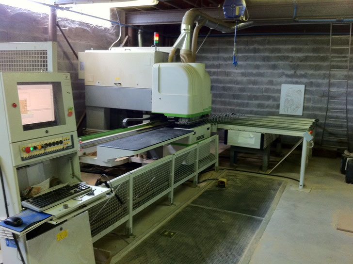 Cabine à laquer - Comptoir du panneau et de l'habitat