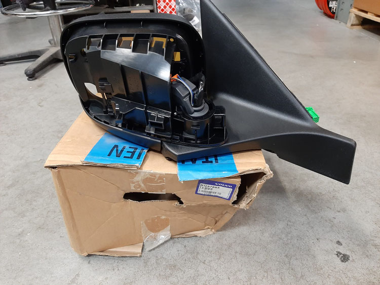 30799206 - 31402631 31402649 - 39854915: Retrovisore Volvo - Web ...