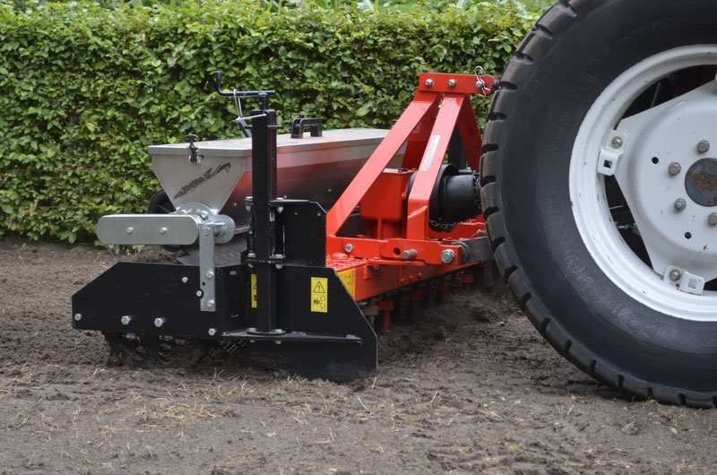 Rotorkopeg met zaaimachine - De website van tbminitractorwerkzaamheden!