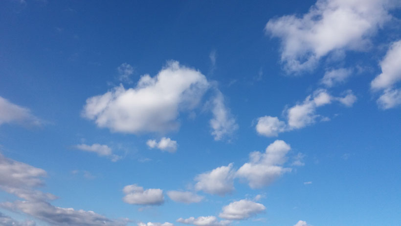 Op de tweede dag, regelt Gods gezag de wateren en maakt het gewelf en ...