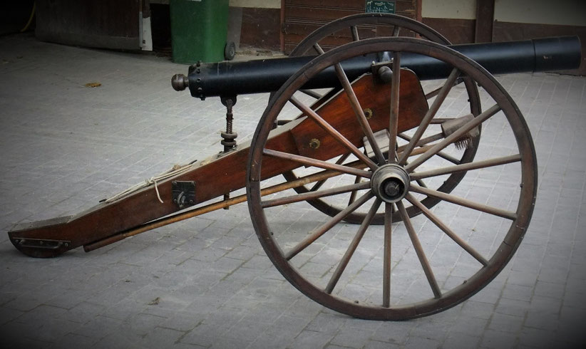 Restorations - Hermann Salutkanonen - Exklusive Böllerkanonen