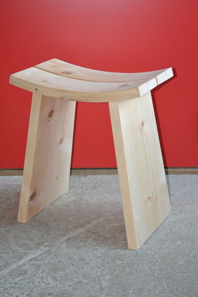 Möbel aus Arvenholz - Arvenmöbel Engadin Arvenkissen