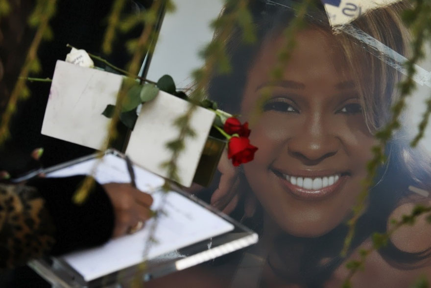 STATEMENTS RESPONDING TO WHITNEY'S DEATH - WWW.WHITNEY-HOUSTON-THE ...