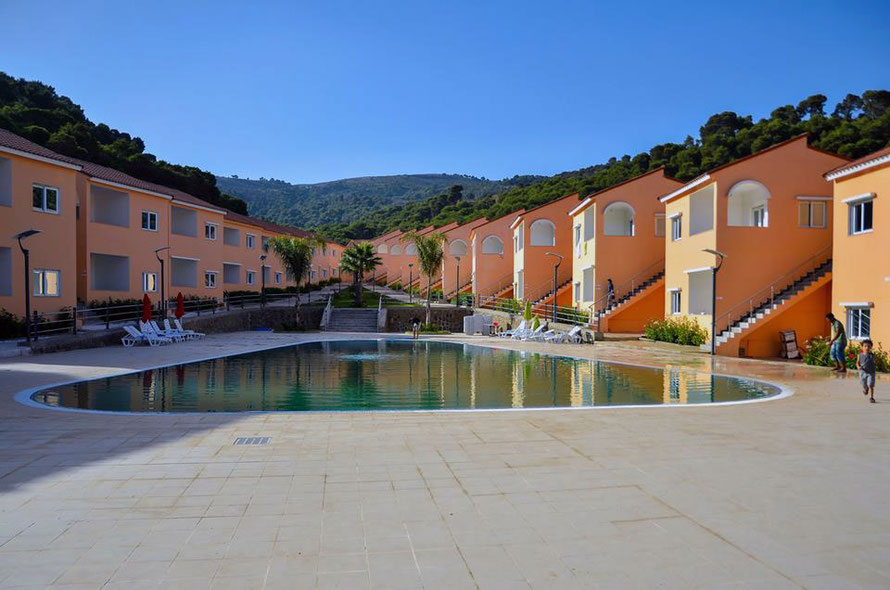 Complexe touristique Beni Haoua - Site de plages d'Algérie
