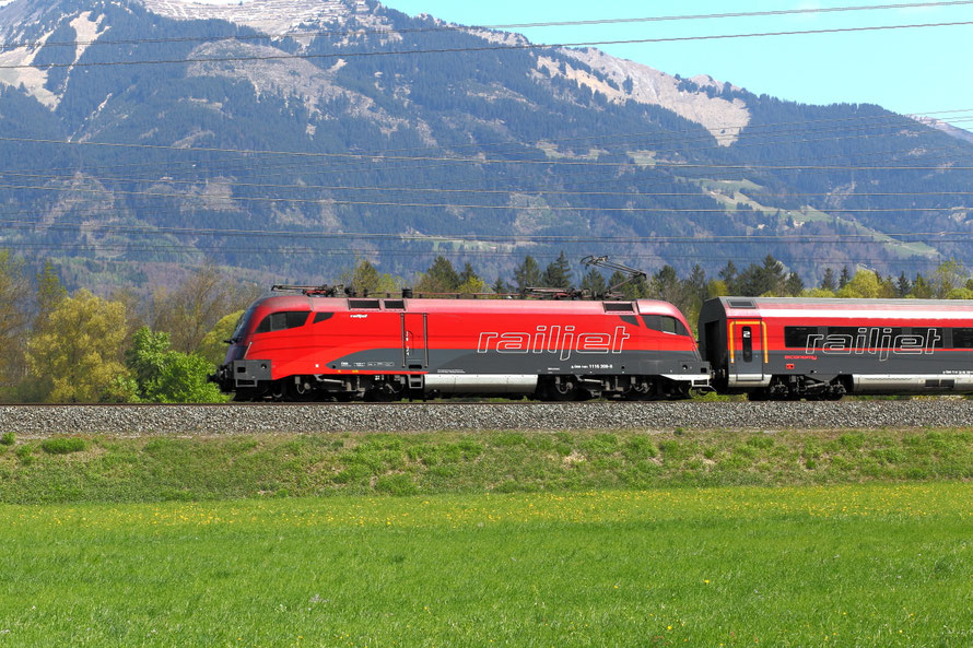 Baureihe 182 +andere Taurus - bahnfoto-digitals Webseite!