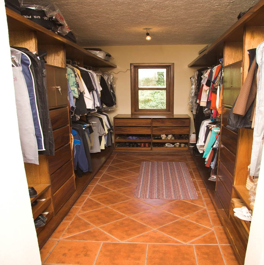RECAMARA PRINCIPAL CON BAÑO JACUZZI, VESTIDOR Y BALCON - Página web de ...