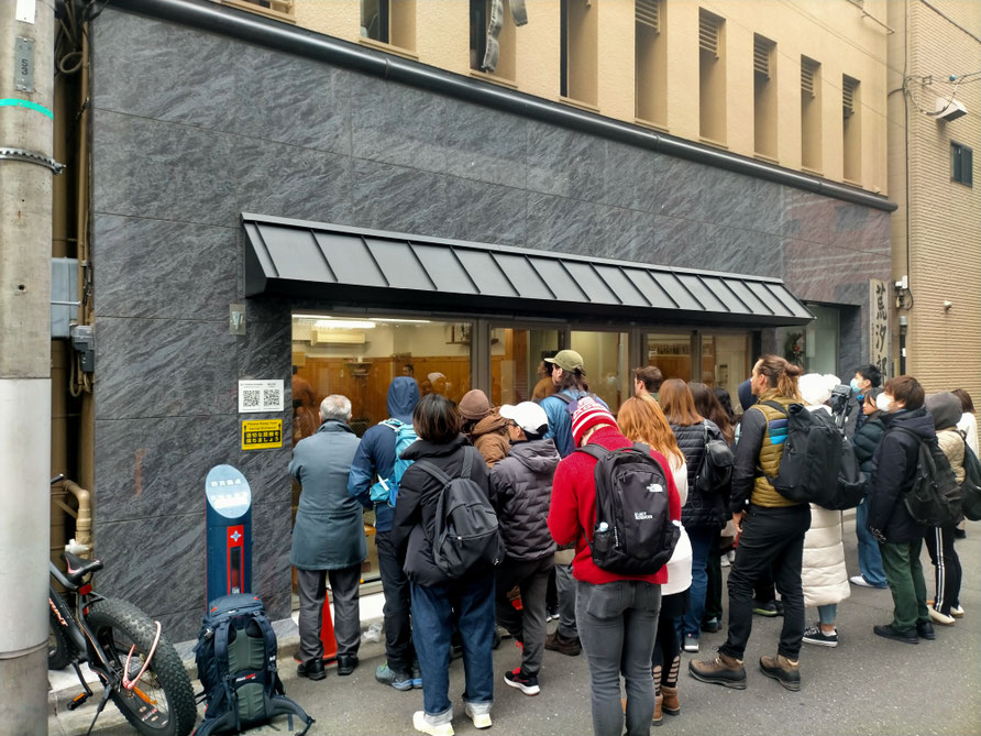 Sumo Practice Tours - Ken Tanaka Tokyo English Tour Guide