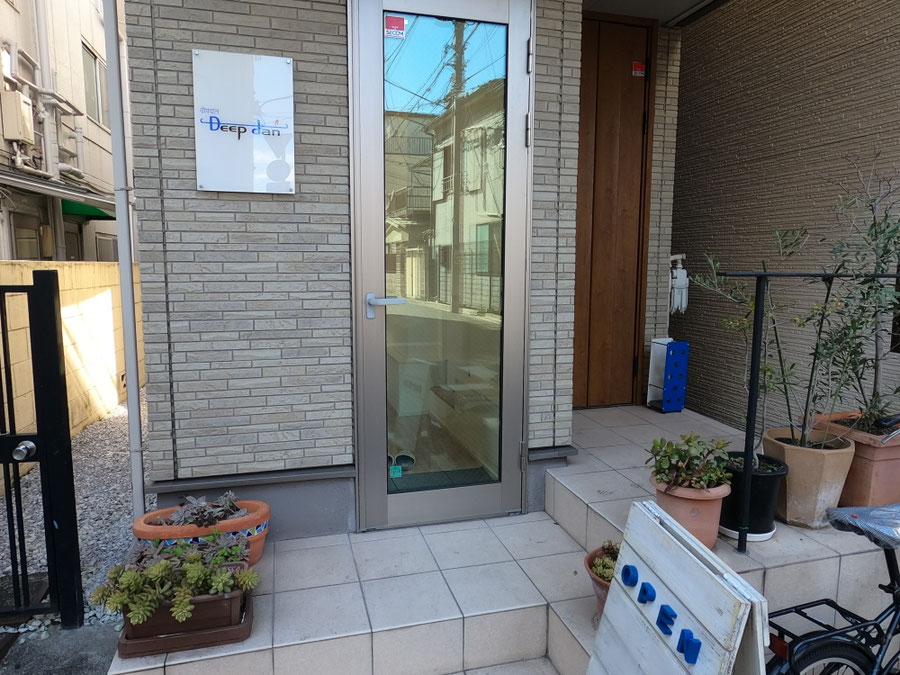 WELCOME TO Deepdan！ - zeewee3618 ページ！