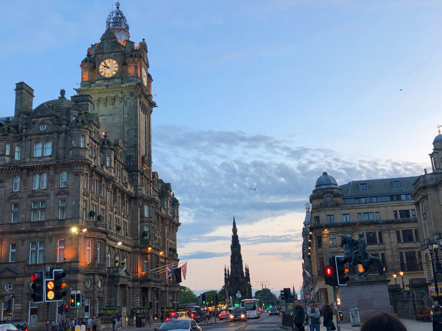 Edinburgh Sehenswürdigkeiten - die Highlights bei einem Stadtrundgang ...