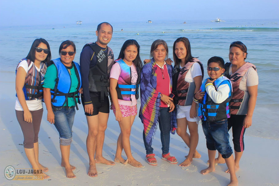 LGU WORK SOUVENIR PHOTOS - rulingspear