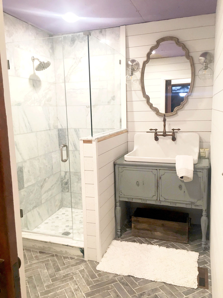 Guest Bathroom Reno - carolinasoutherncompany
