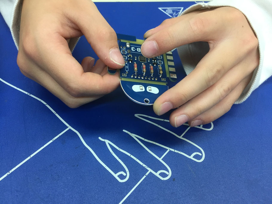 Programmieren lernen mit BOB3 - Katholische Grundschule Allendorf