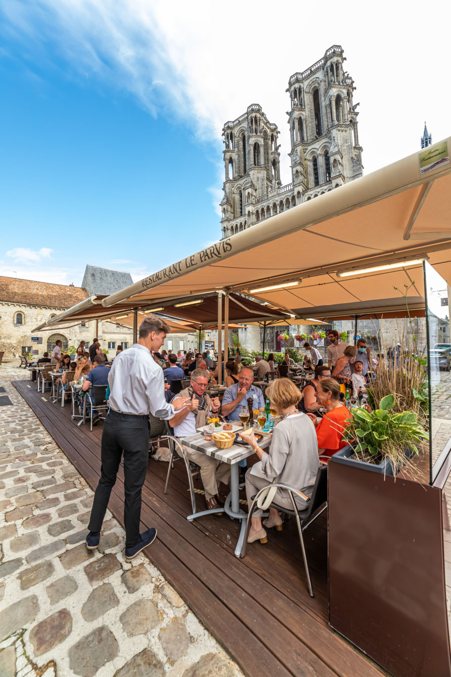 - Le Parvis - Restaurant Gourmand - - Logis du Parvis Laon