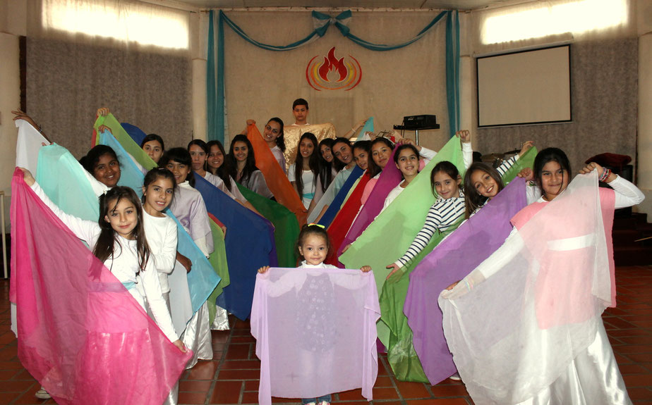 Danza con banderas - Página web de ministeriodedanza