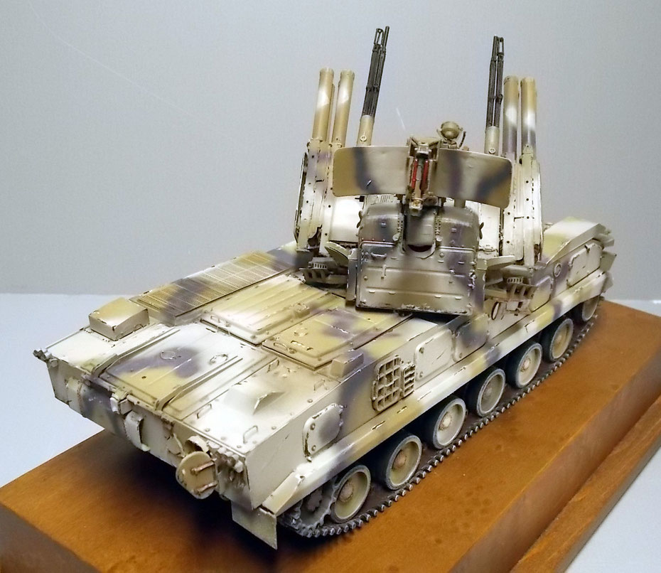 9K22 Tunguska - www.panzer-bau.de/diorama/militär/1:35