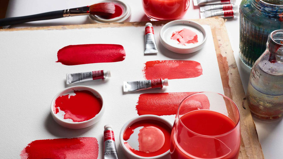 Seeing red: the world's loudest colour - winsorandnewtonjp Seeing red: the world's loudest colour - winsorandnewtonjp