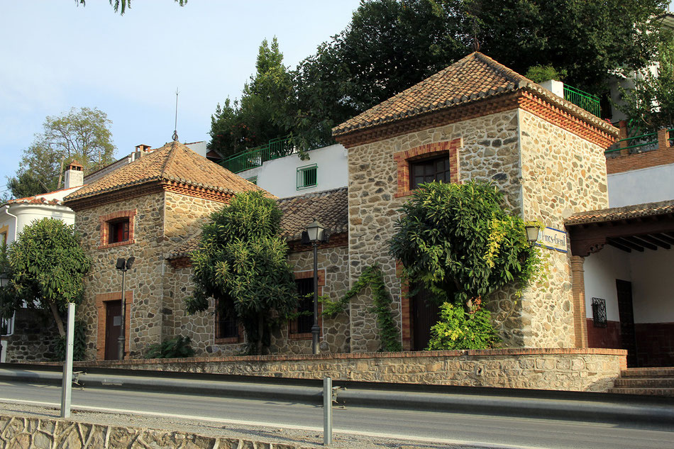 Information Pinos Genil - Exclusive Granada - Exclusive accommodations ...