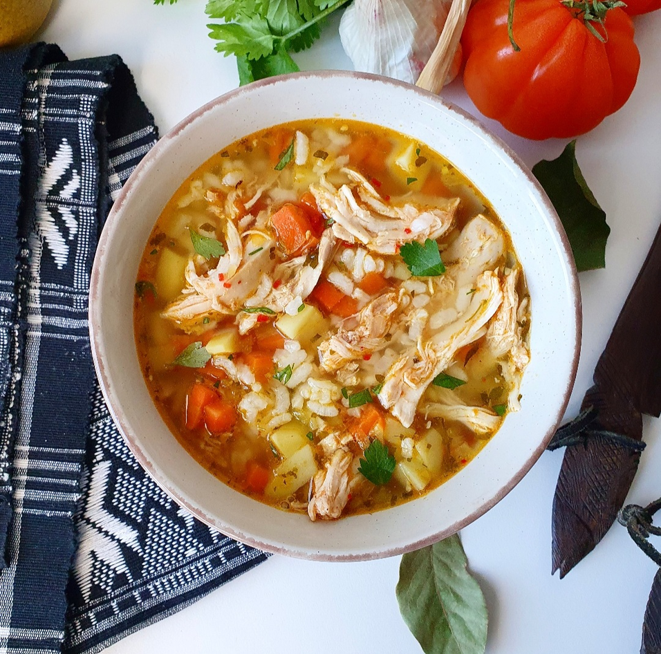 Canja – Cape Verdean Chicken Rice Soup - Website Hennies Kitchen!