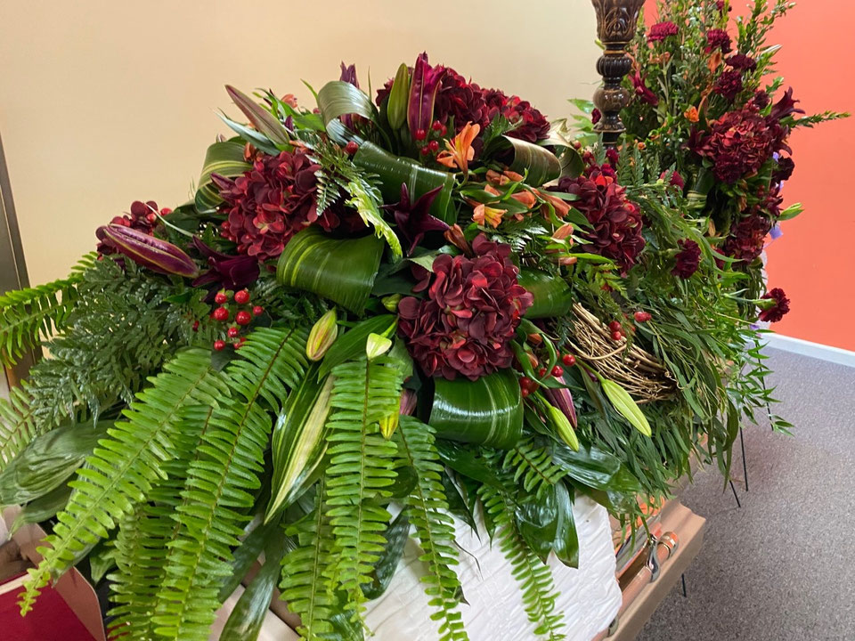 CASKET SPRAYS - flowersofdistinction