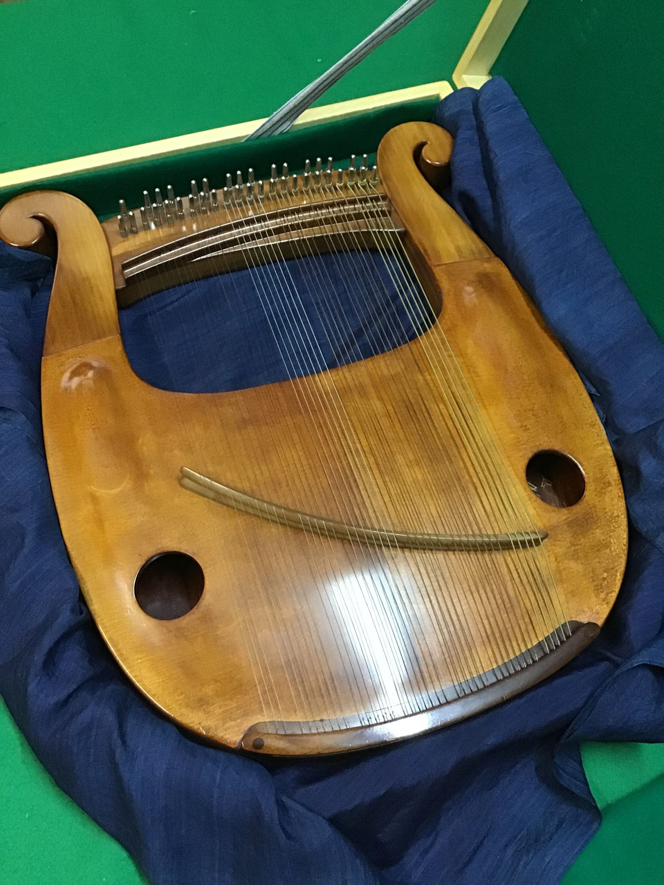 てるる Telulu - 国産竪琴・ライアー・leier・lyre てるる詩の木工房