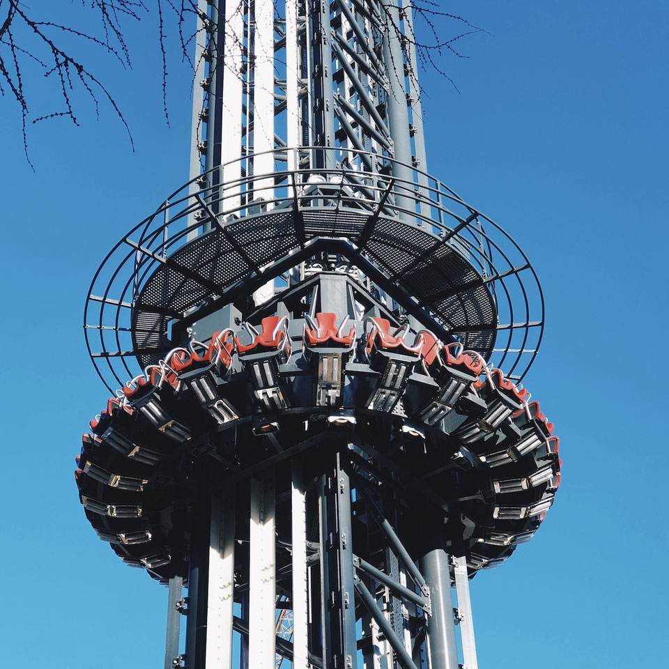 Neuer Freifallturm "Voltrum" im Bayern-Park - Freizeitpark Traveller ...