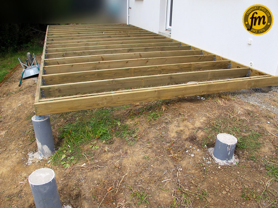 TERRASSE SUR PILOTIS - Site de Frédéric Mainguet